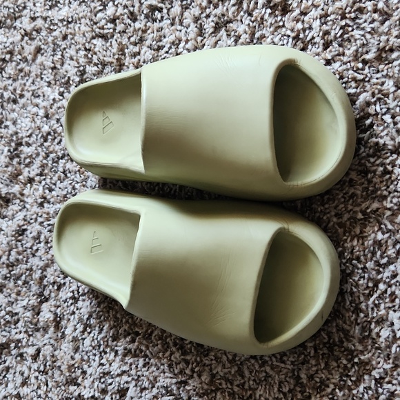 Yeezy | Shoes | Yeezy Slides Size 8 | Poshmark